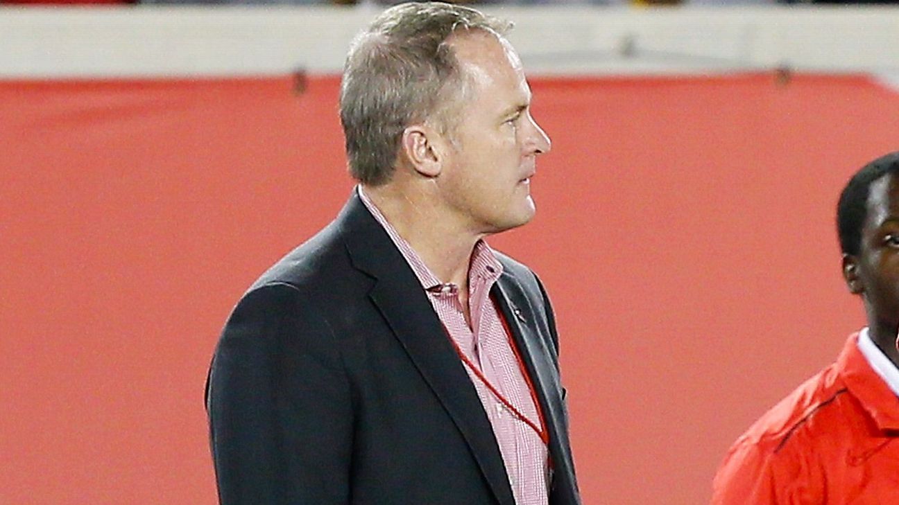Arkansas hiring Houston's Hunter Yurachek as AD - ESPN
