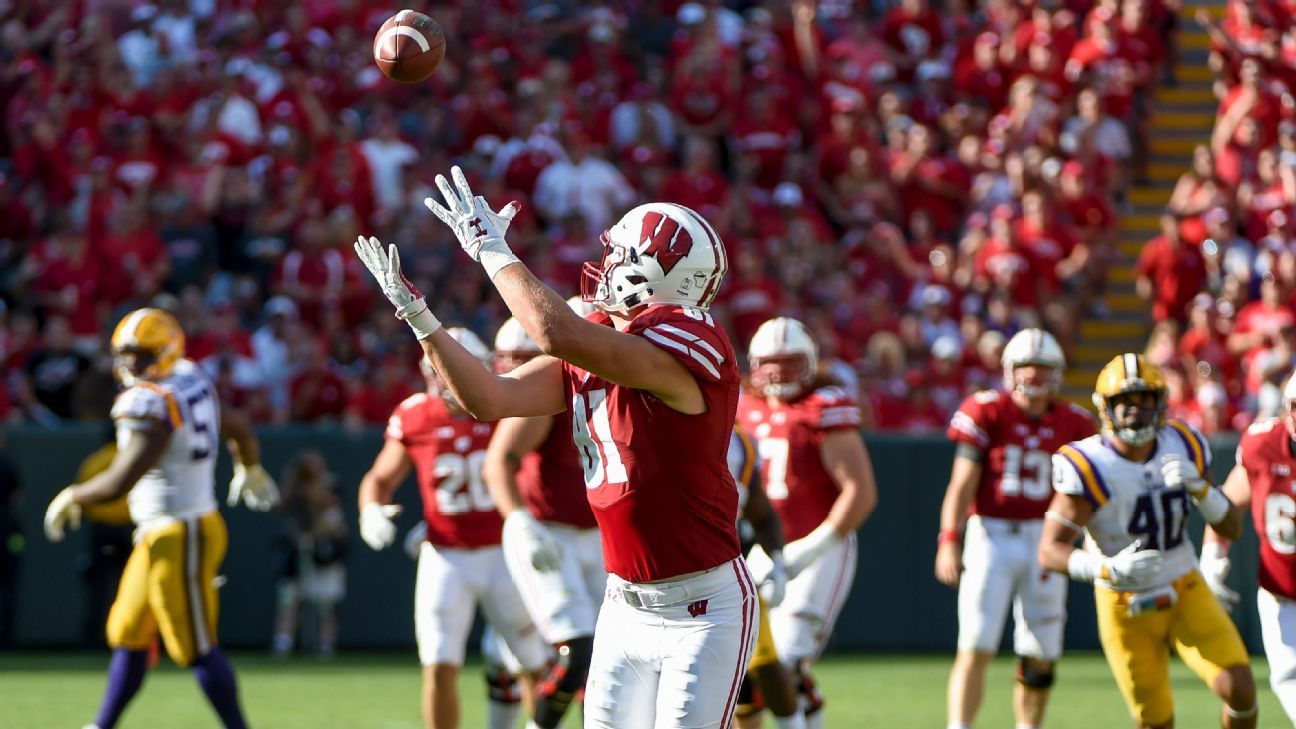For Wisconsin's TE Troy Fumagalli, amputated finger is no big deal ...