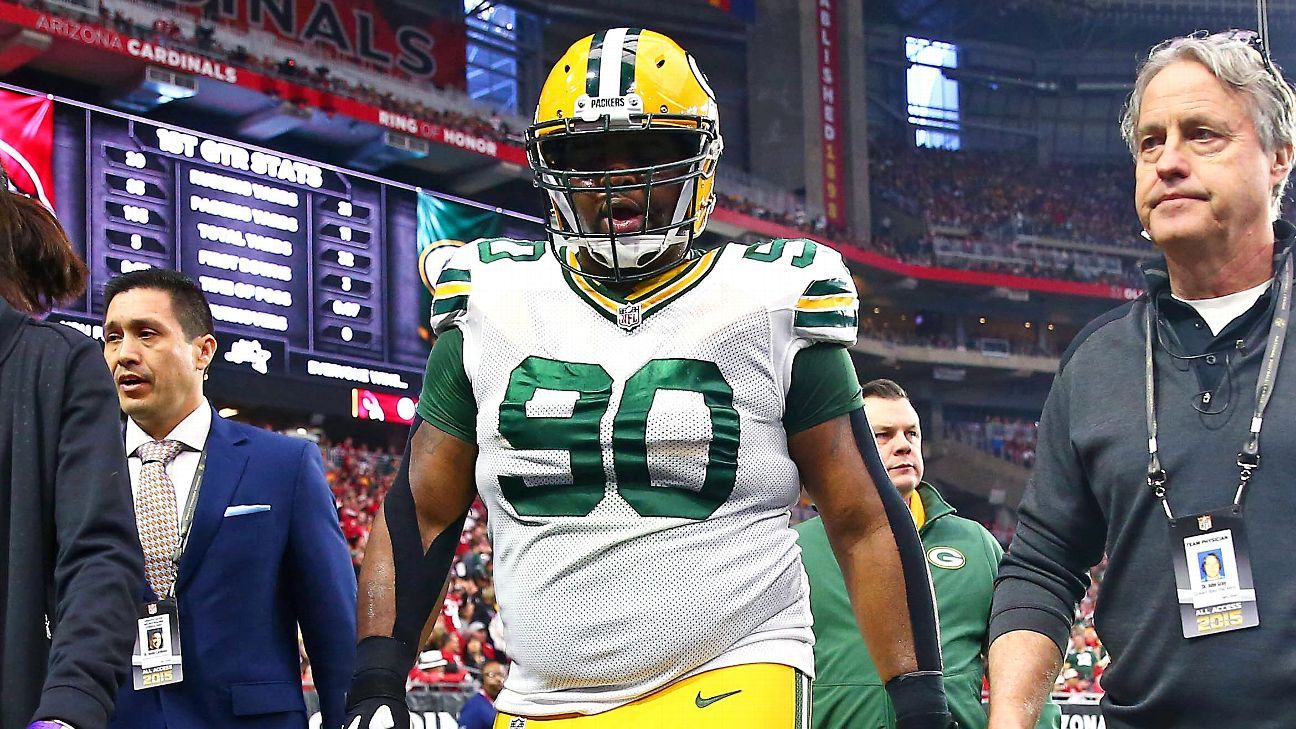 Packers DT B.J. Raji leaves with concussion vs. Cardinals - ESPN