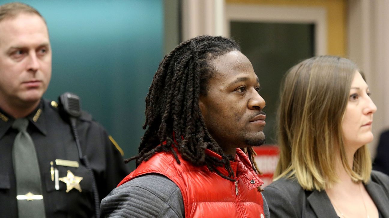 Cincinnati Bengals owner Mike Brown supports Adam Jones - ESPN