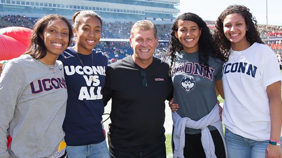 Recruits Megan Walker, Mikayla Coombs, Lexi Gordon, Andra Espinoza ...