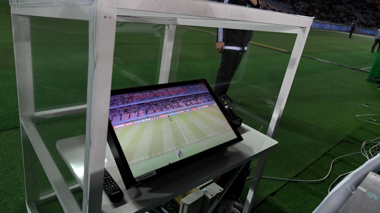 FIFA open to video refs at 2018 World Cup - IFAB's David Elleray - ESPN