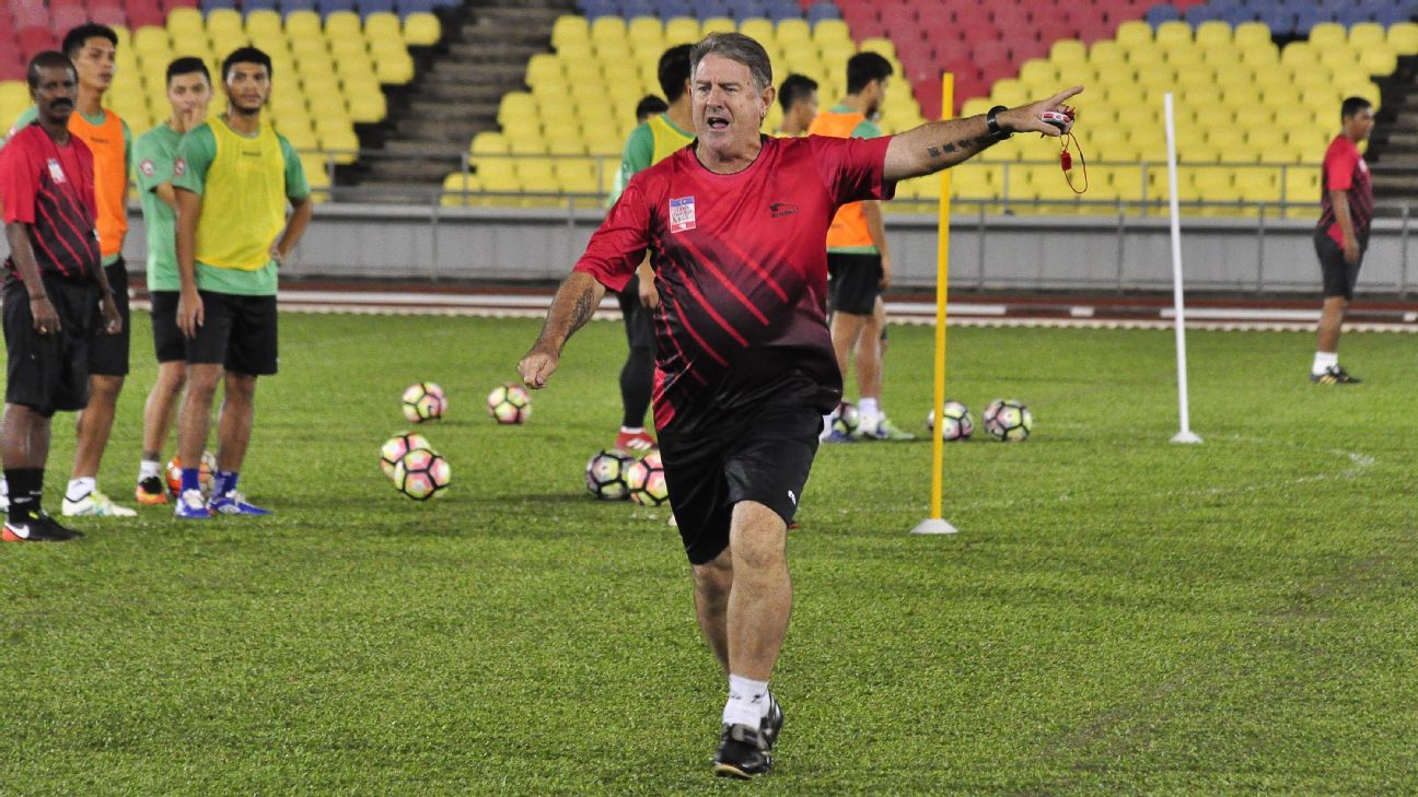 JDT coach Ben Mora blasted by Melaka United for lack of humility - ESPN