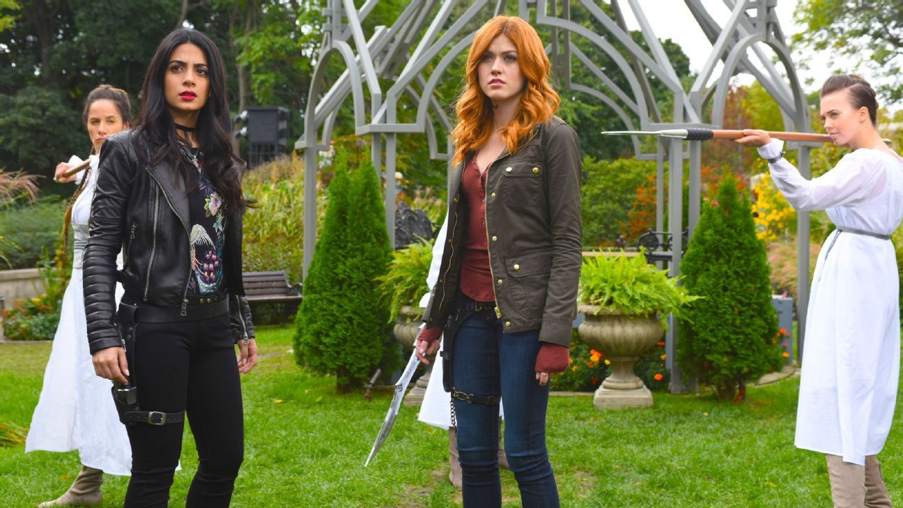 'Shadowhunters' stars Katherine McNamara and Emeraude Toubia on ...