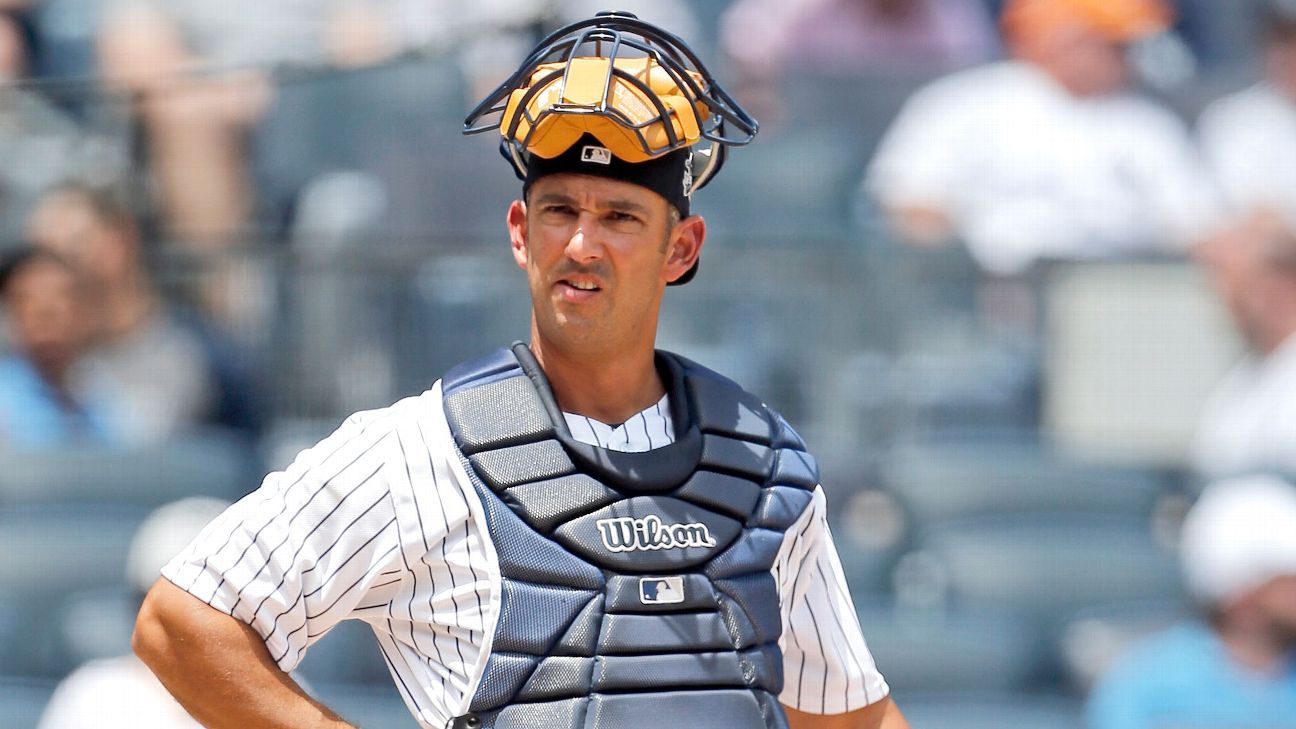 Jorge Posada makes debut at Yankees Old Timers' Day - ESPN