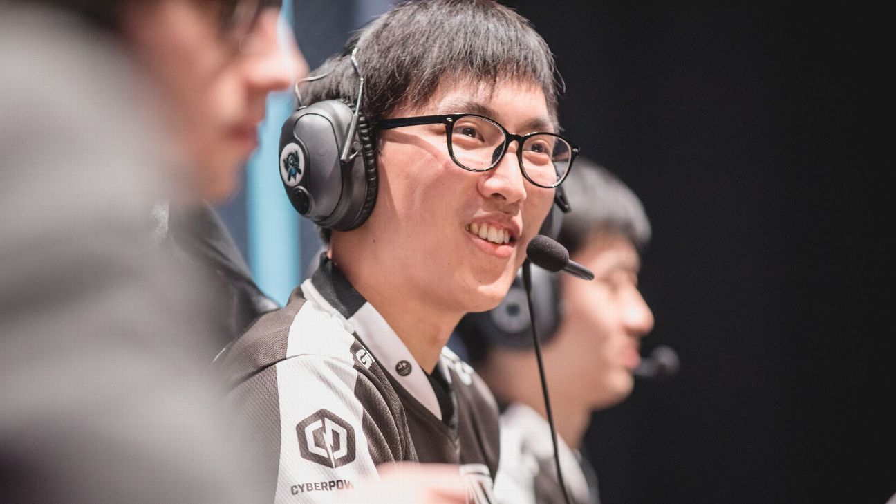 Team SoloMid officially re-sign Doublelift - ESPN