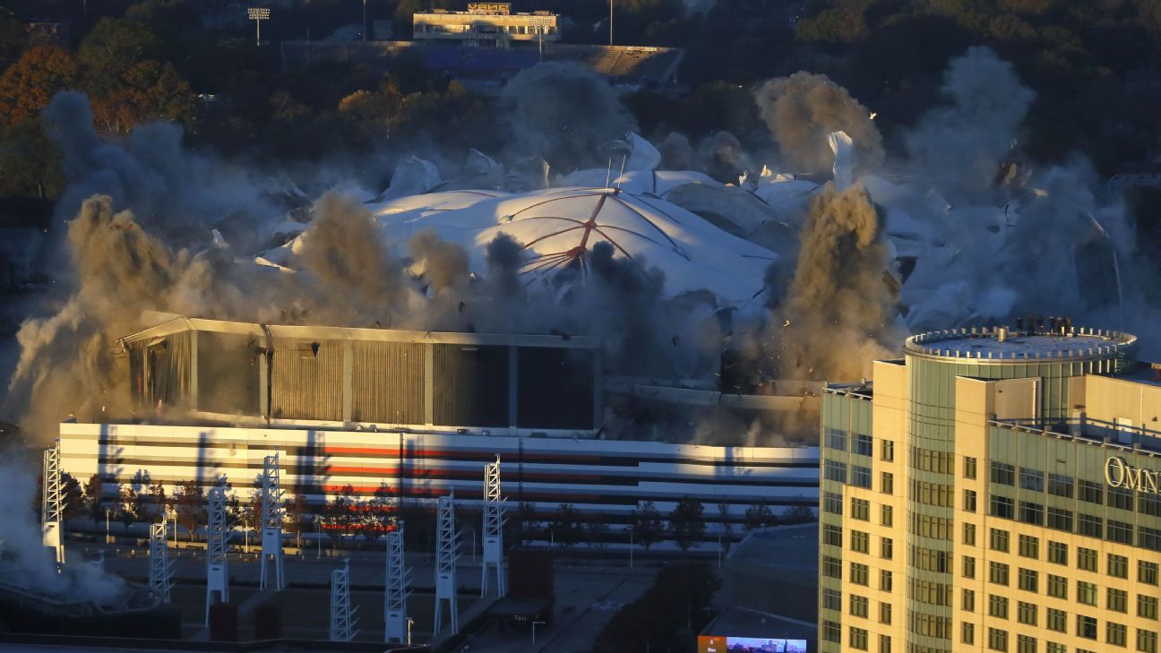 Georgia Dome imploded in downtown Atlanta