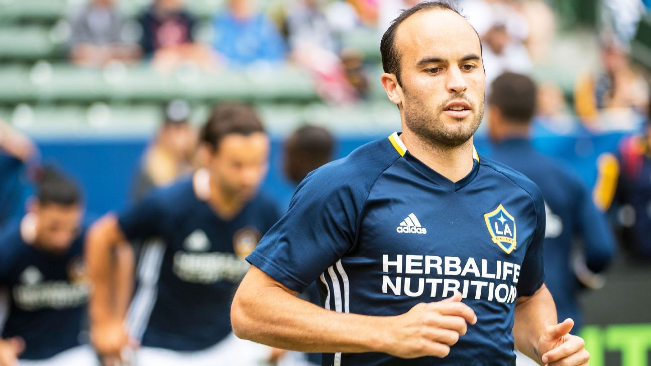 Lenda do futebol dos EUA, Donovan desaposenta e acerta com time ...