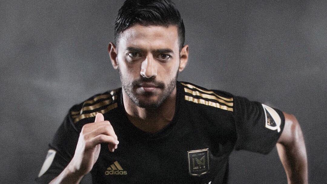 Carlos Vela presume el primer uniforme del LAFC - ESPN