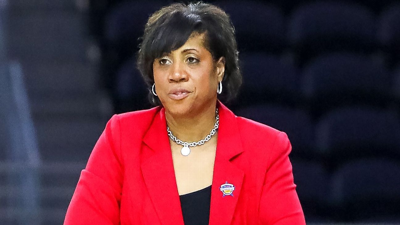 Michelle Clark-Heard leaving WKU for head-coaching job at Cincinnati - ESPN