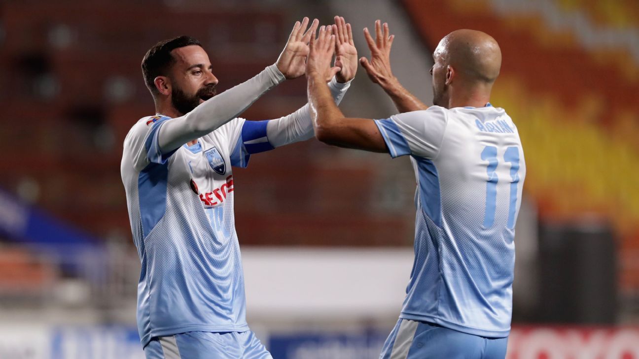 Sydney FC captain Alex Brosque agrees to one more A-League season - ESPN