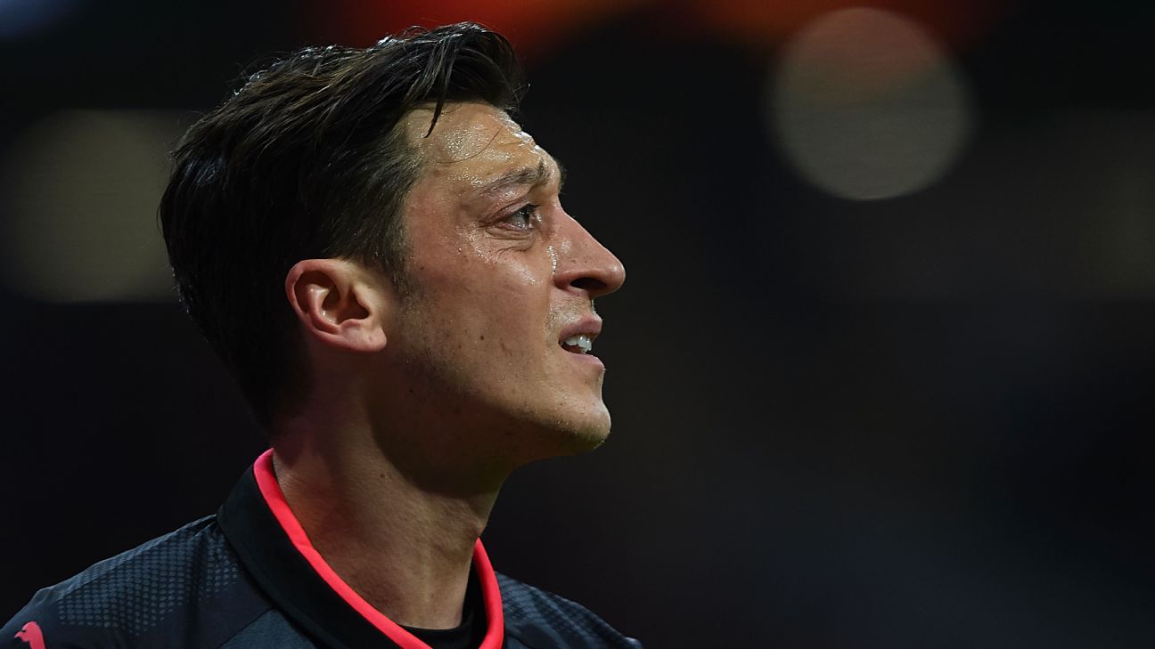 Arsenal's Mesut Ozil may miss final games of season with back injury - ESPN