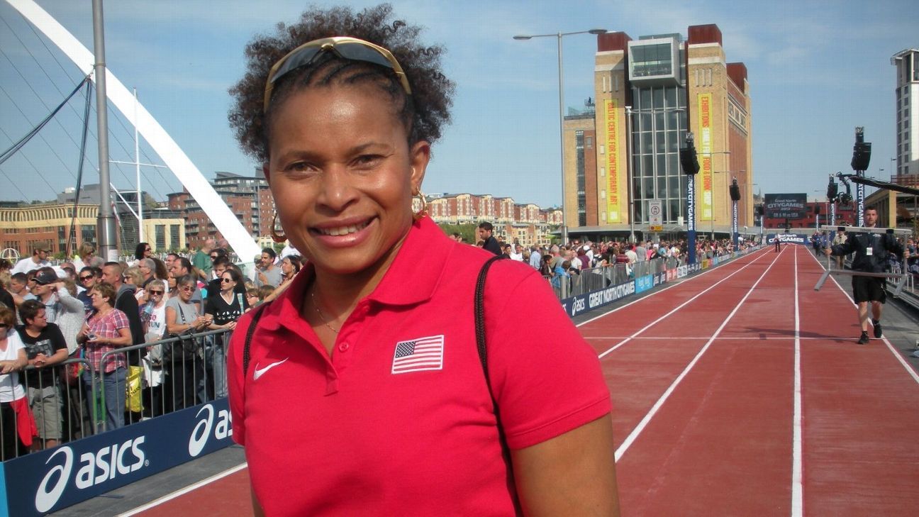 Carrying a torch for female coaches before her - ESPN