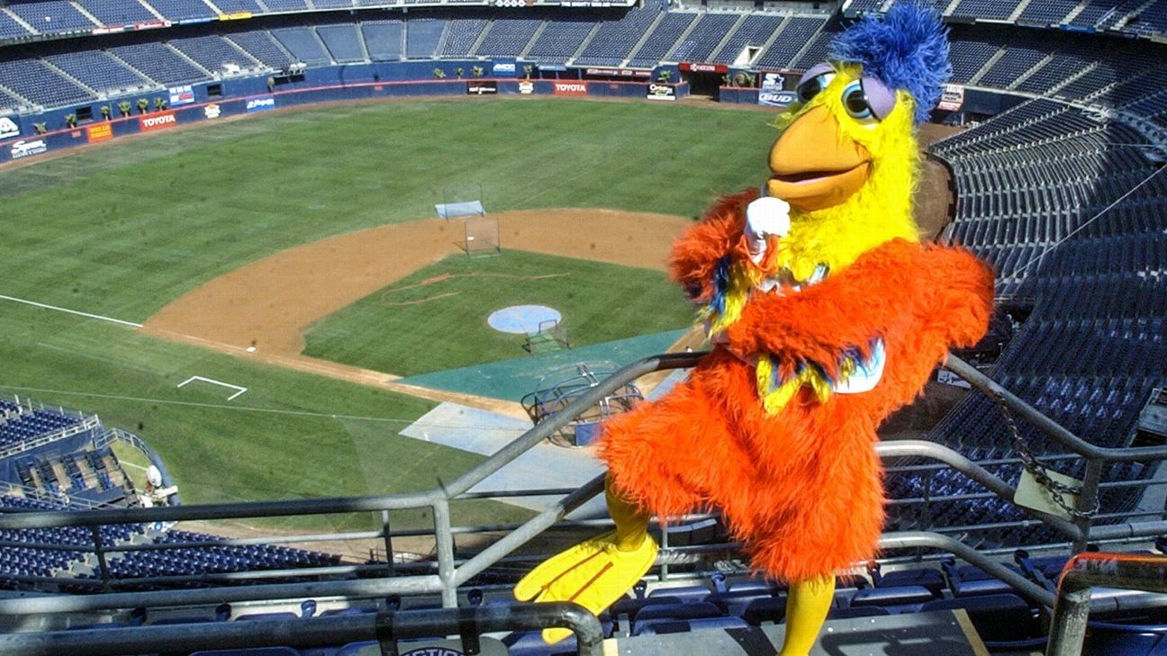 A look back at the 'Grand Hatching' of the San Diego Chicken - ESPN