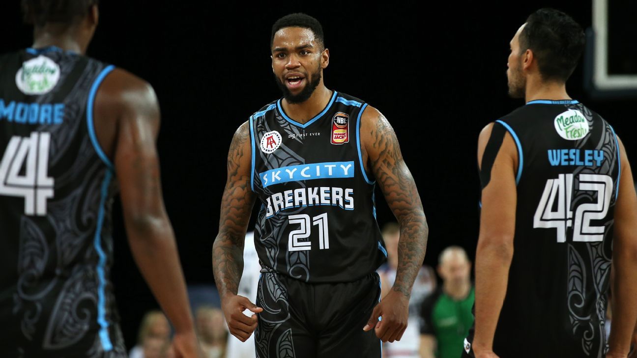 New Zealand Breakers take down Adelaide 36ers in NBL - ESPN