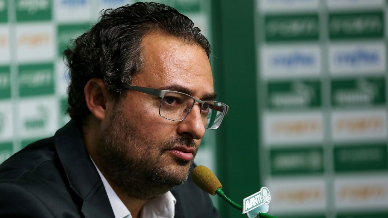 Alexandre Mattos deixa o Palmeiras após cinco anos, dois títulos ...