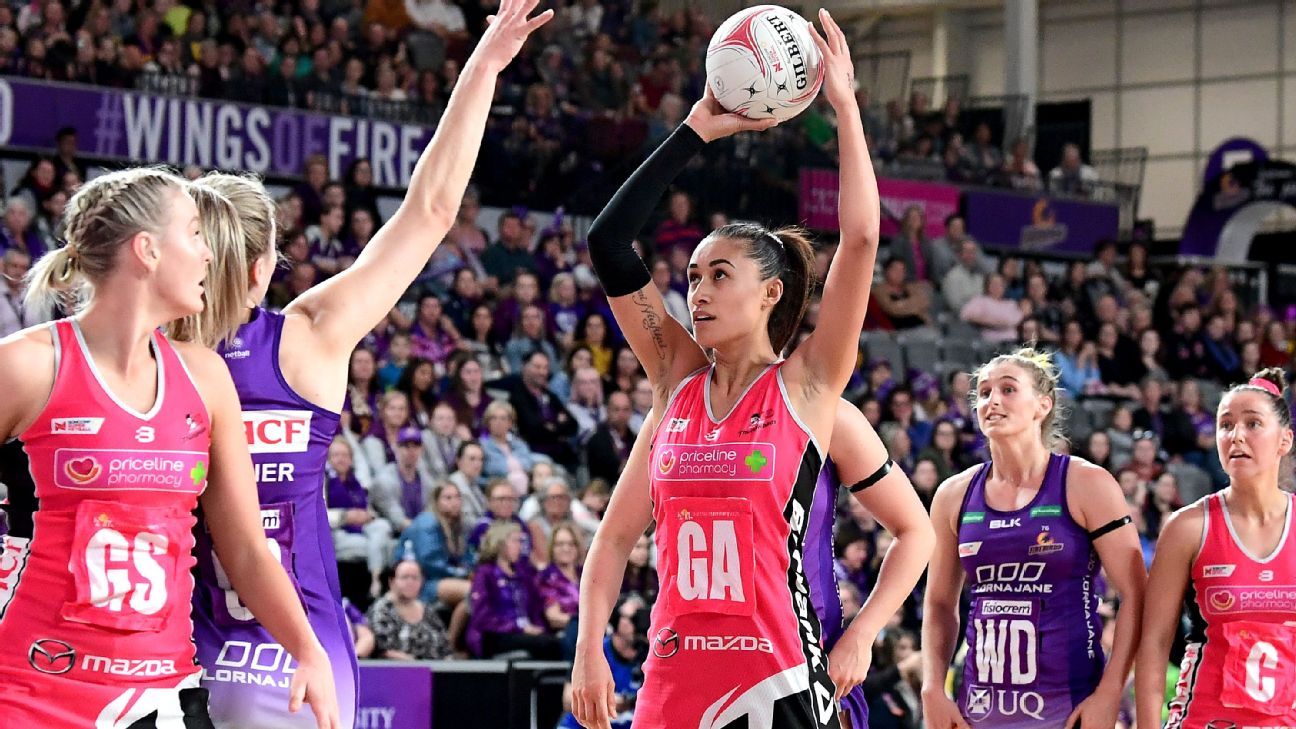 Folau takes the prize in netball shootout