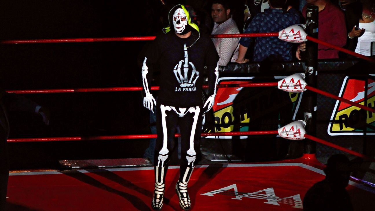 La Parka vuelve a ingresar al quirófano - ESPN