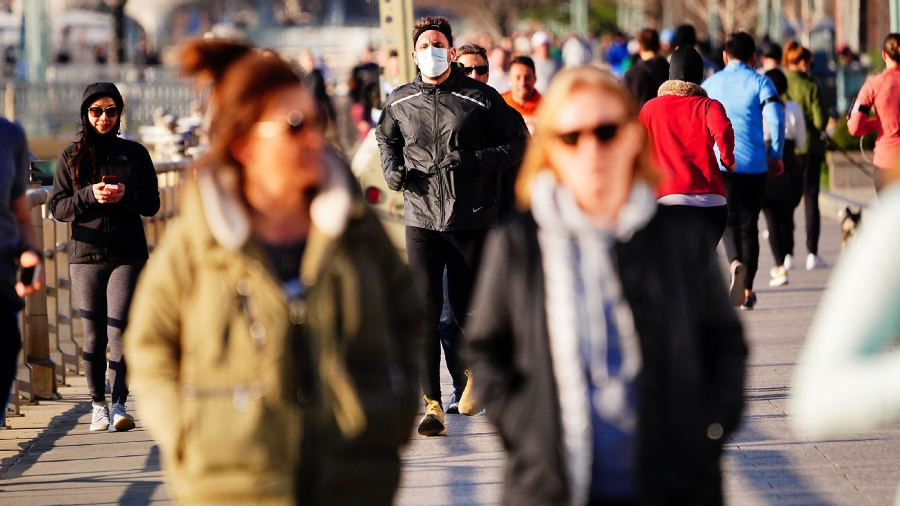 Expert Q&A: How to stay fit -- and safe -- during coronavirus pandemic ...