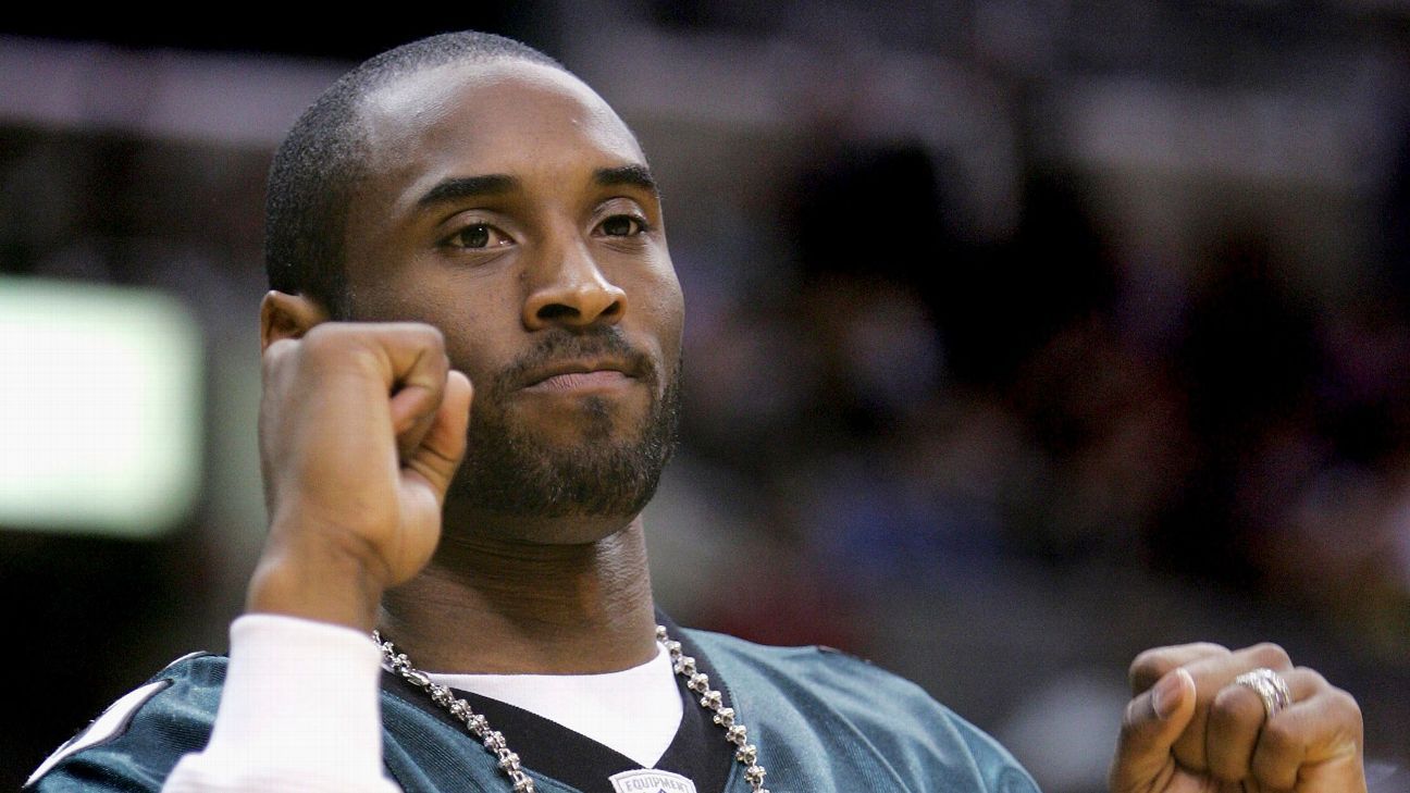 Eagles honran a Kobe Bryant con mural en instalación de prácticas - ESPN