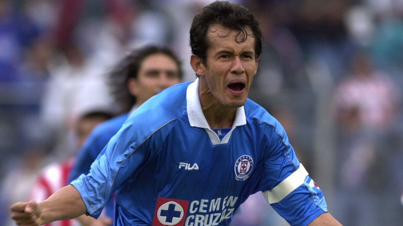 Juan Reynoso, el primer campeón como jugador y como técnico de la ...