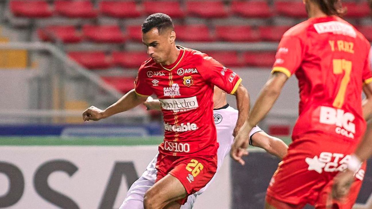 Brayan Rojas relata el "enorme desahogo" de anotar tras superar cirugía en su rodilla - ESPN