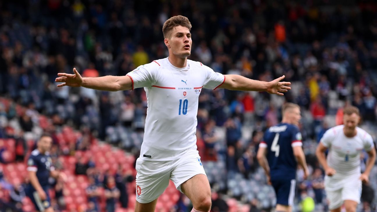 Golazo de Patrik Schick es el más largo en una Euro o Mundial desde ...