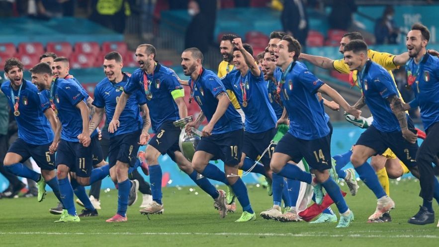 Azul, el color que el futbol puso de moda en el 2021 - ESPN