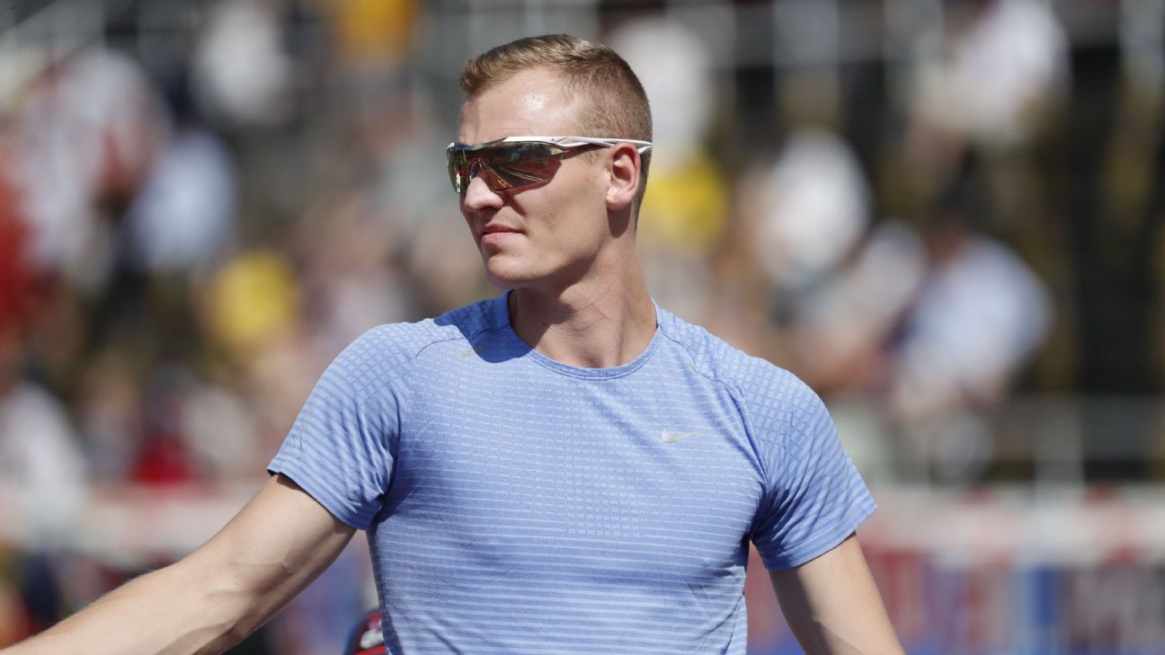 Campeón del mundo en salto con pértiga, Sam Kendricks, fuera de Tokio ...