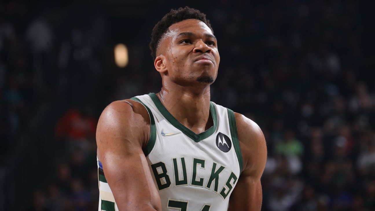 NBA: Giannis tem atuação monumental, e atuais campeões Bucks abrem ...