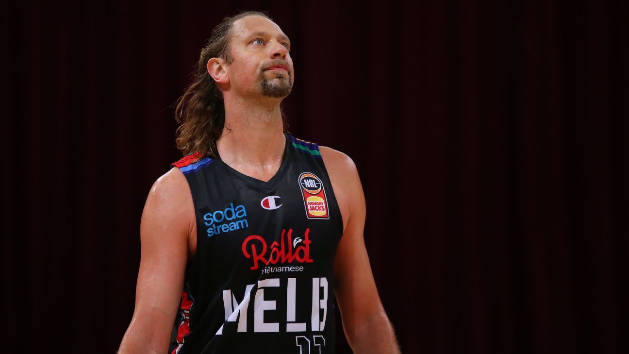 Emotional David Andersen calls time on his NBL basketball career - ESPN