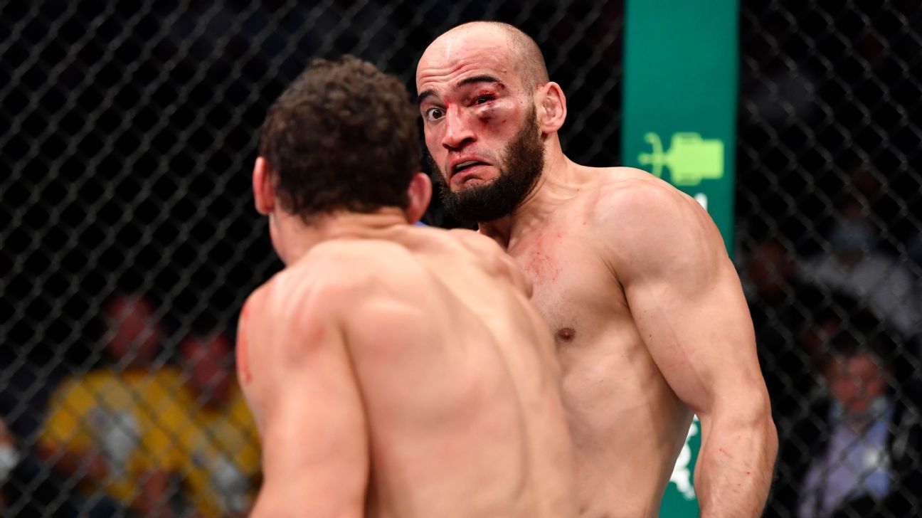 UFC 267: Russo fica com olho 'destruído', sobrevive a 'guerra' com ...