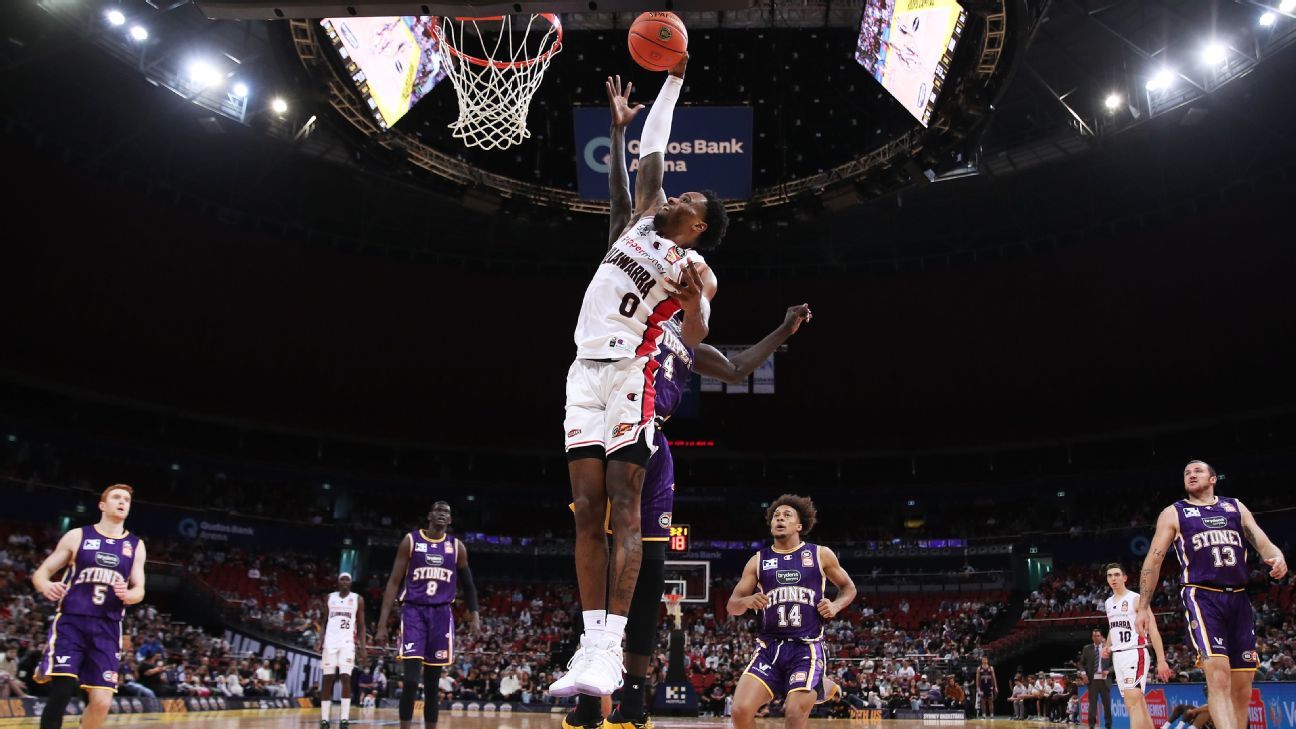 Illawarra Hawks shade Sydney Kings in fiery NBL contest - ESPN