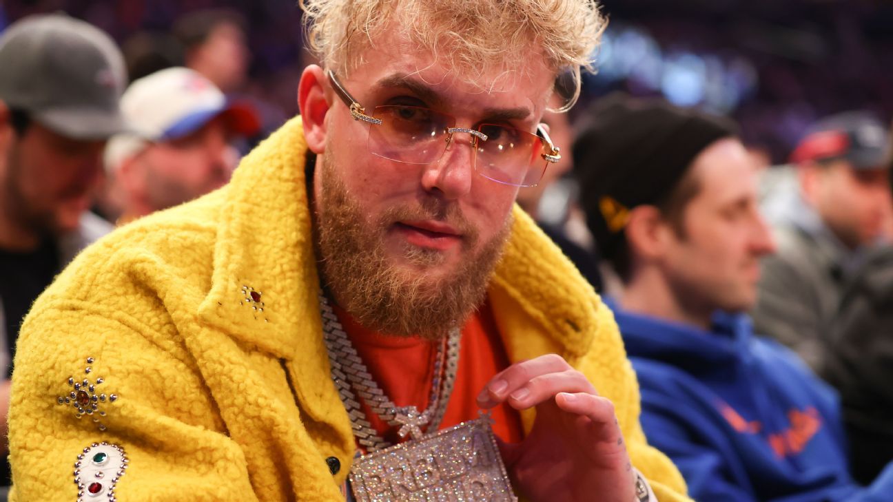 Jake Paul 'nocauteia' mascote do Houston Rockets em partida da NBA ...