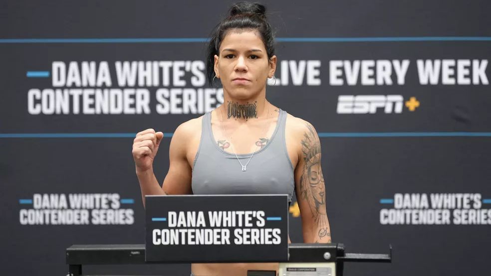 Denise Gomes destaca apoio da equipe na conquista do contrato com o UFC ...
