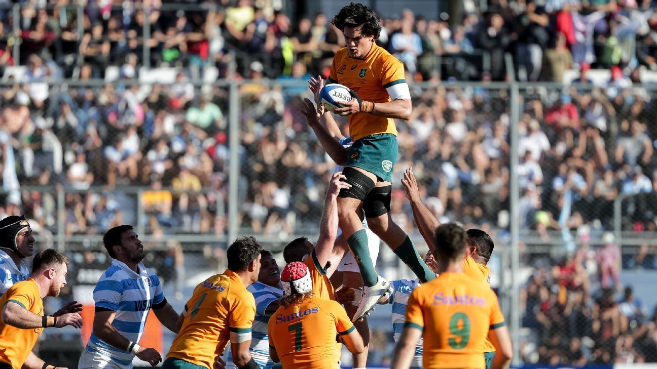 Australia vs. Italy Injury drama after David Rennie rings changes - ESPN