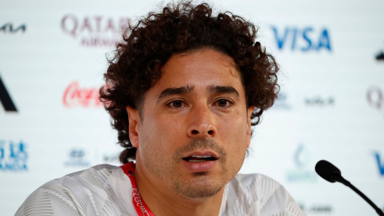Guillermo Ochoa pide apoyo para Raúl Jiménez: 'han sido injustos con él ...