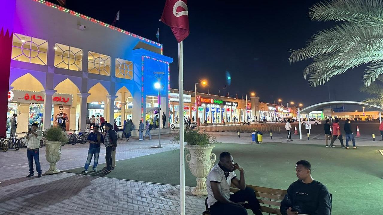 Asian Town, el otro Mundial, así es el mall de los trabajadores ...