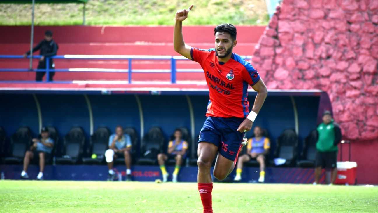 Rudy Barrientos marcó la diferencia sobre Guastatoya y Municipal se ...