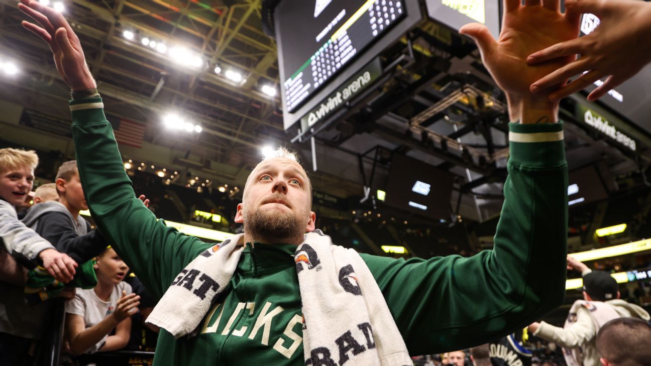 Joe Ingles' long journey back to the NBA playoffs with the Bucks - ESPN