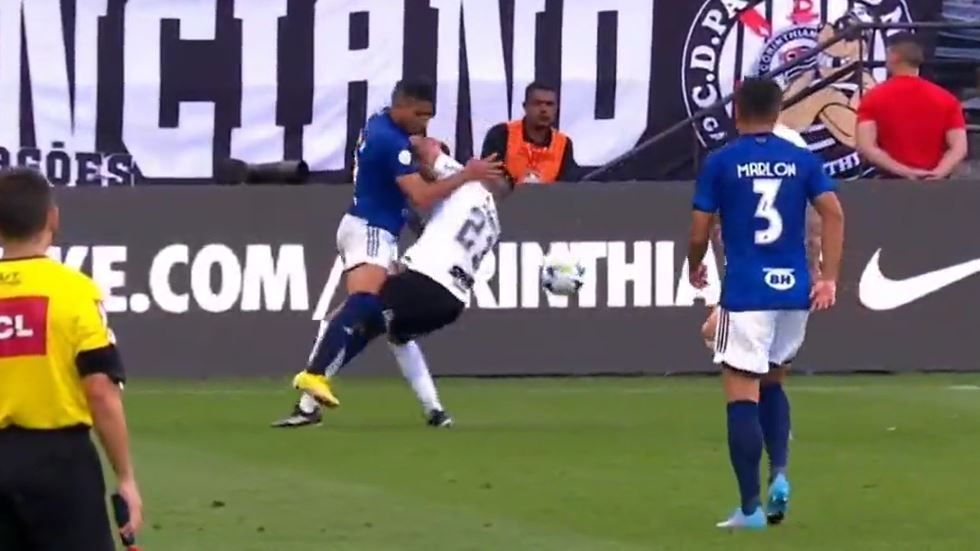 Renata Ruel diz que Fagner deveria ter sido expulso em Corinthians x ...