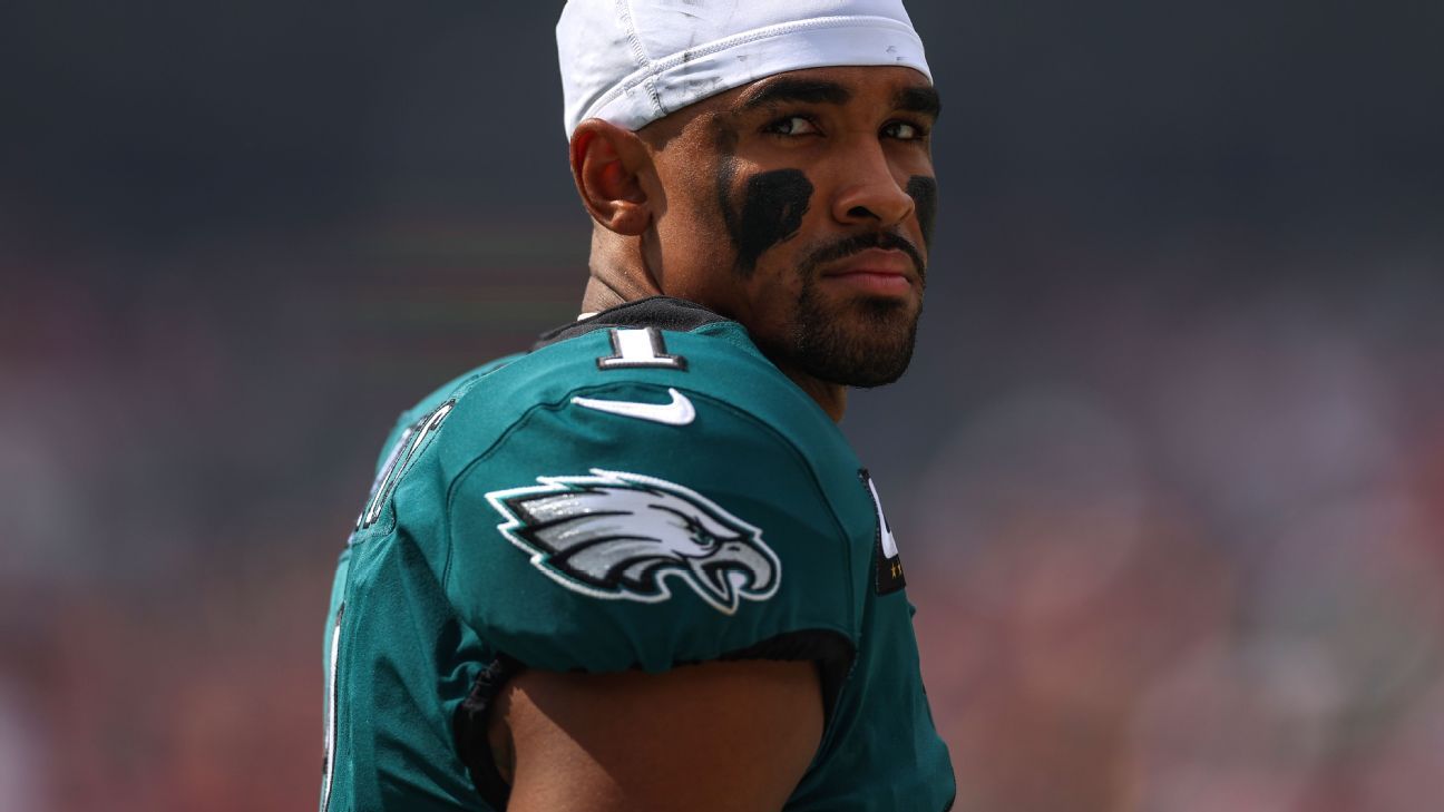 Quarterback dos Eagles assina contrato de mais de R$ 1,2 bilhão e bate ...