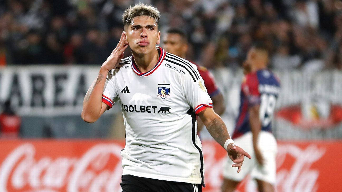 Carlos Palacios "Me quedaría feliz en Colo Colo" - ESPN