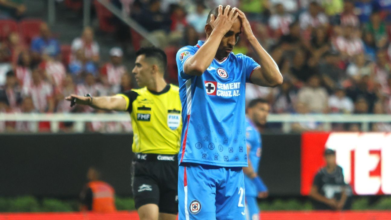 Rafa Baca toma abucheos como reto y quiere quedarse en Cruz Azul - ESPN