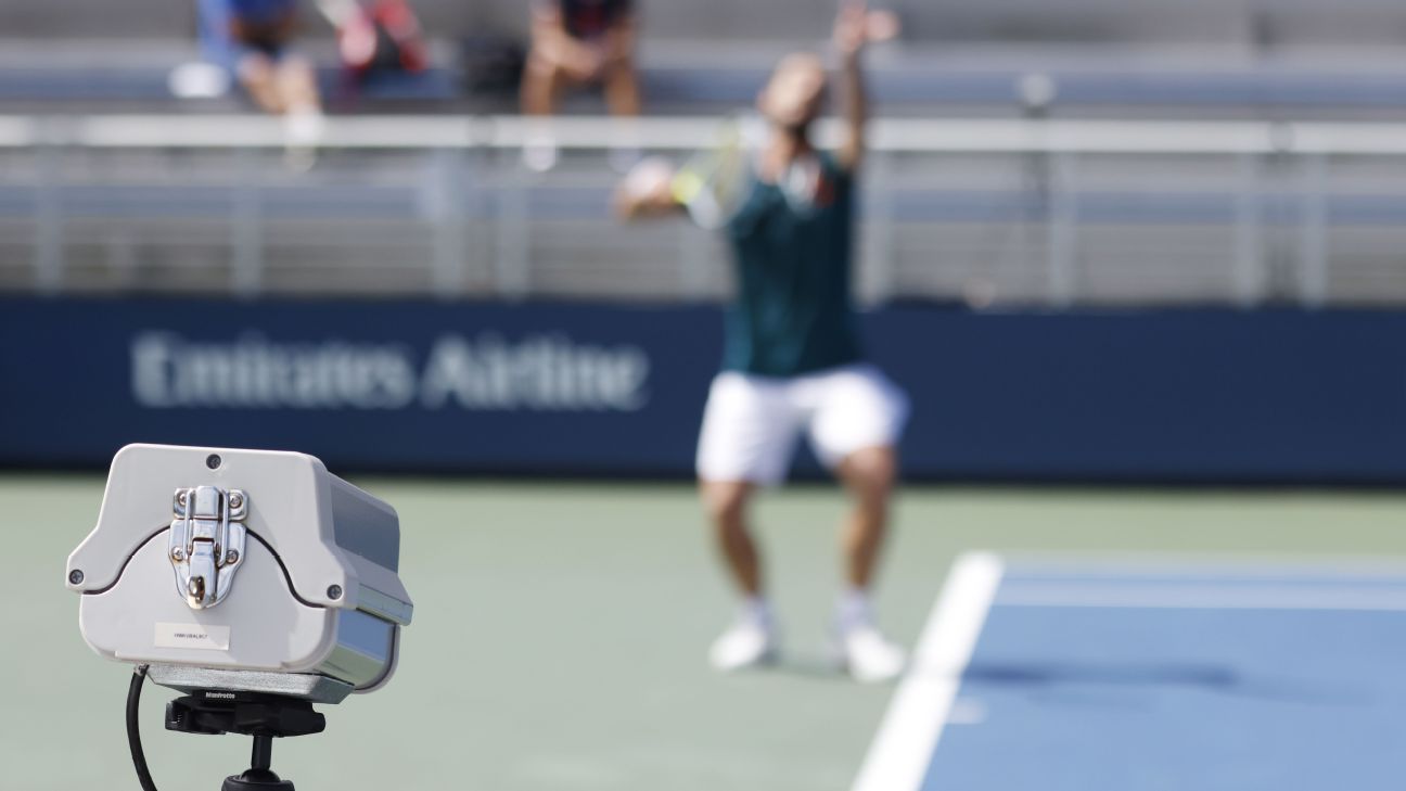 La ATP elimina a los jueces de línea a partir de 2025 - ESPN