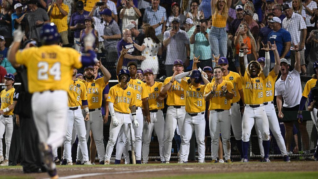 Cade Beloso's 11th-inning homer keys LSU's Game 1 win in MCWS - ESPN