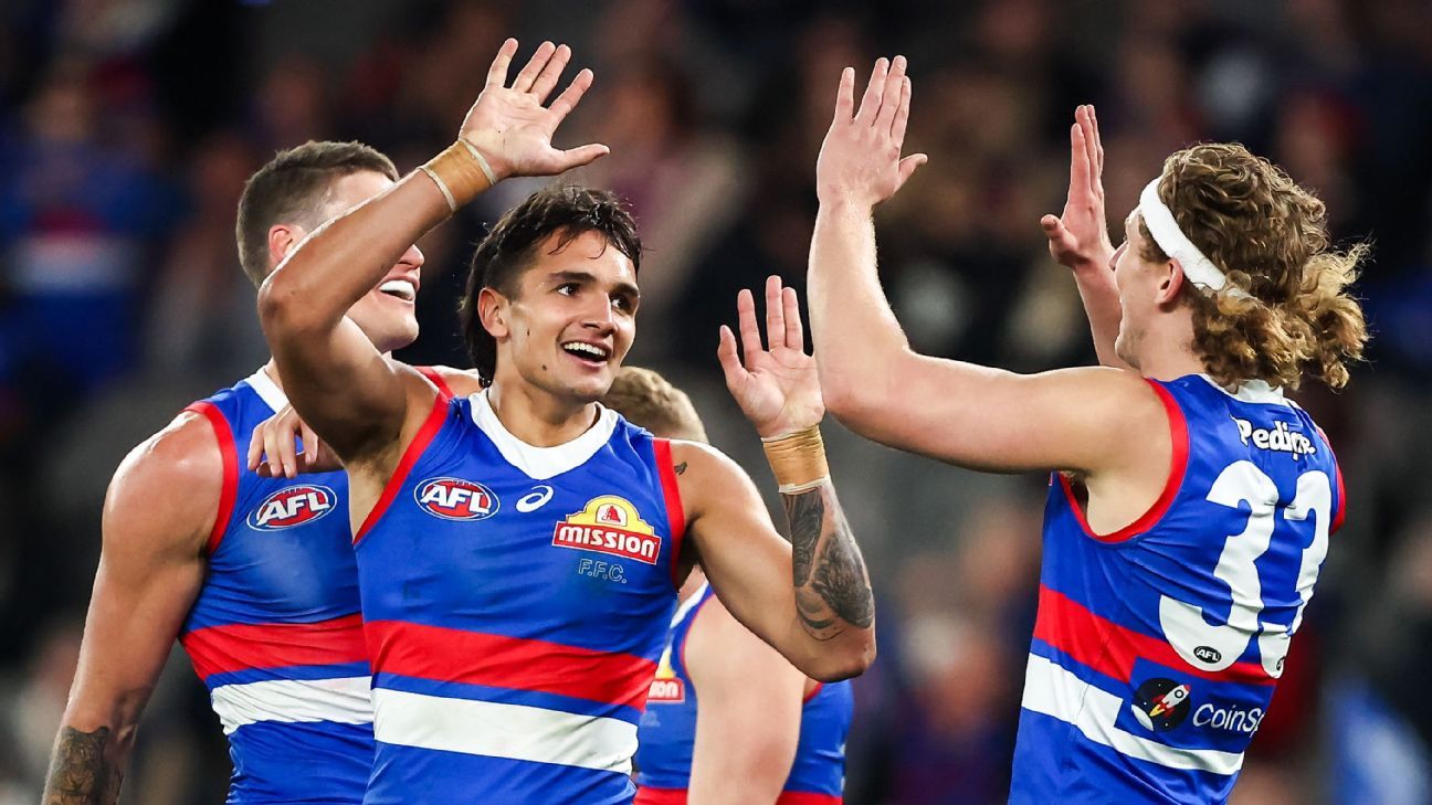 AFL Round 16 Ugle-Hagan shines as Bulldogs dismantle Dockers - ESPN