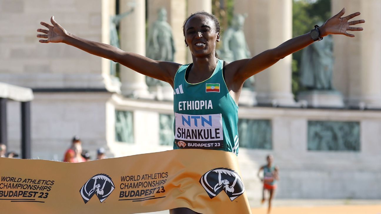 Amane Beriso Shankule leads Ethiopia 1-2 in hot worlds marathon - ESPN