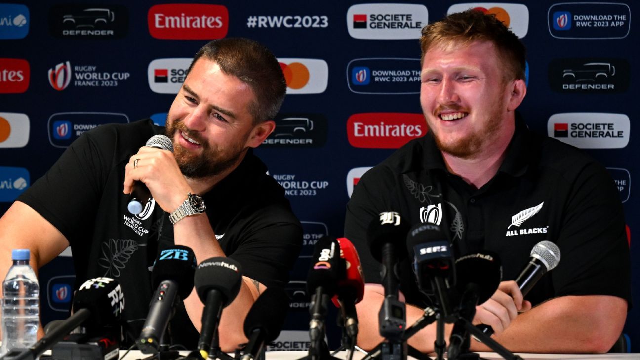 Dane Coles, Steve Hansen make-up during Rugby World Cup 2023 - ESPN