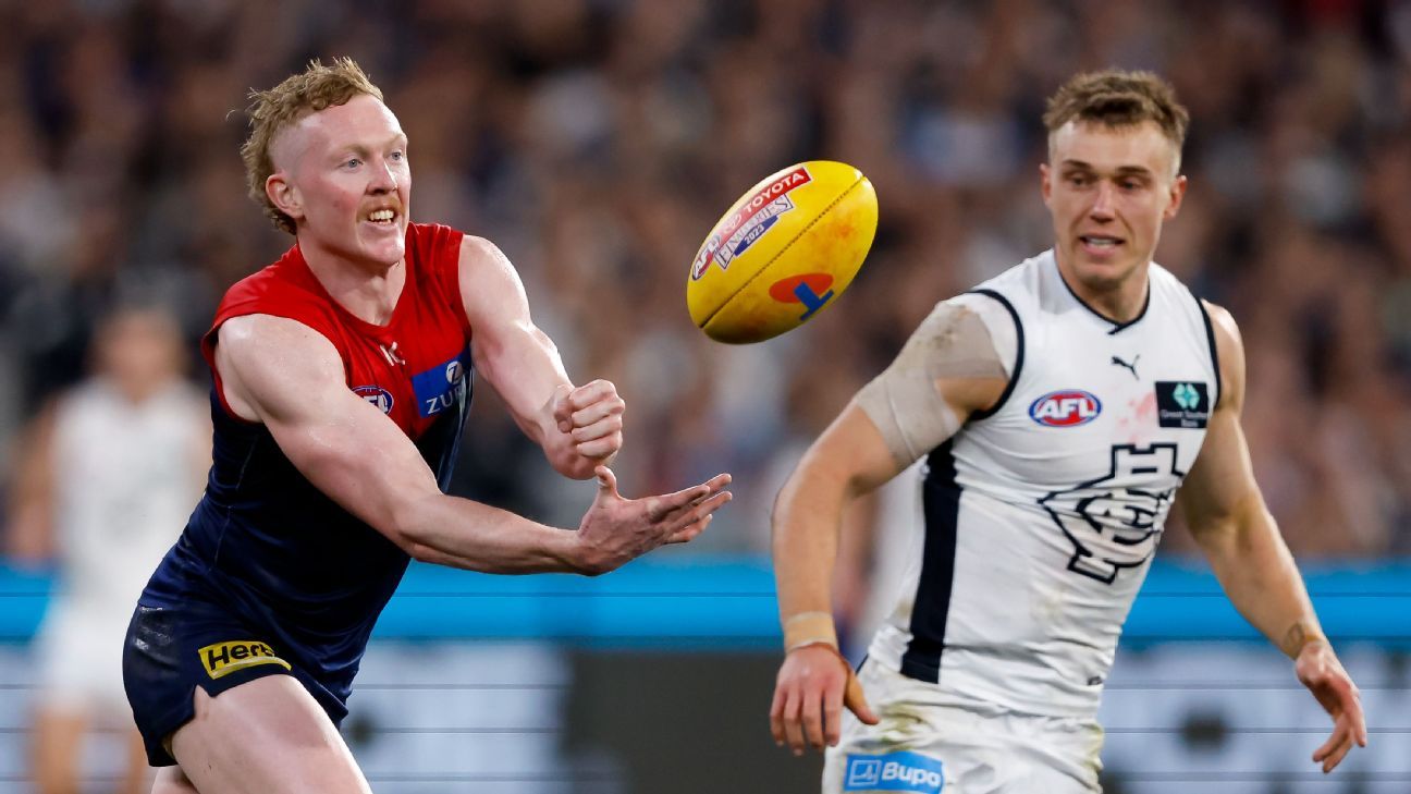 Oliver's return delighting Dees in AFL preseason - ESPN